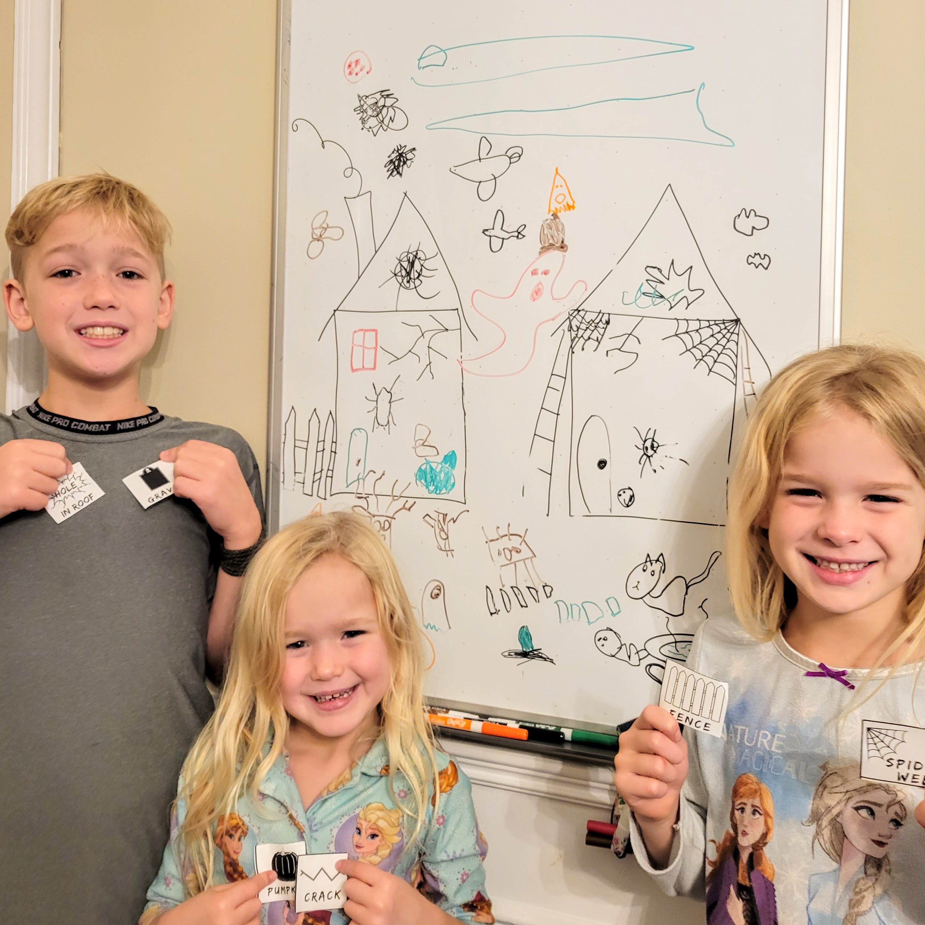 🦇Spooky House Pictionary – 👻Free Printable Game🎃 – But First We Craft